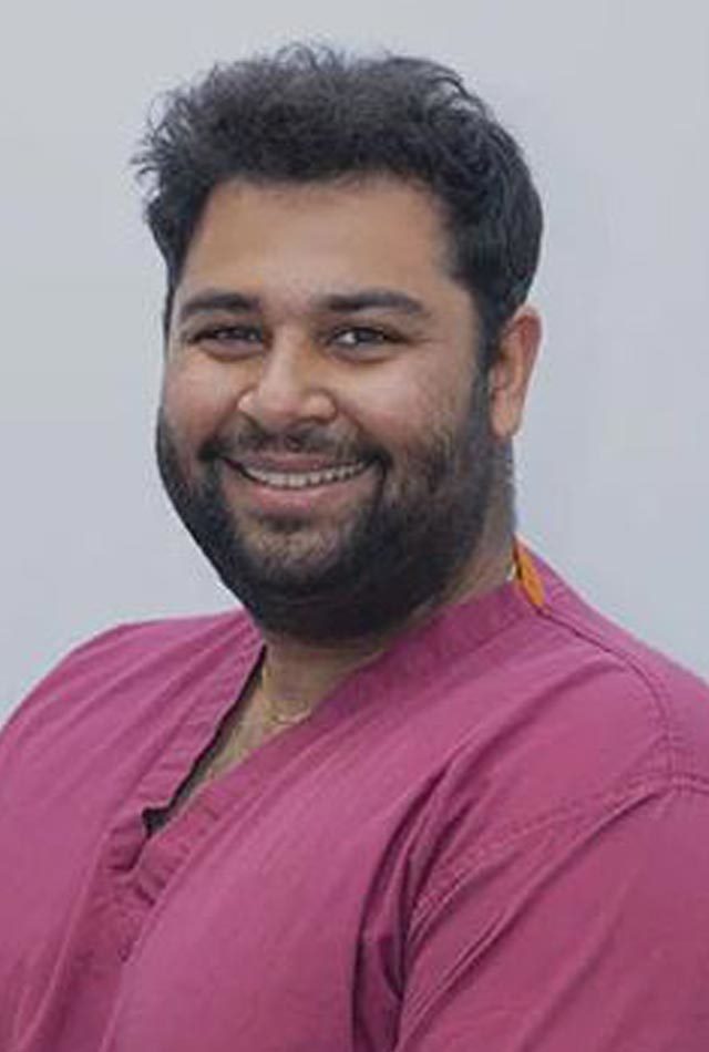 Dr Karan Maini - Zenith Cosmetic Dentistry
